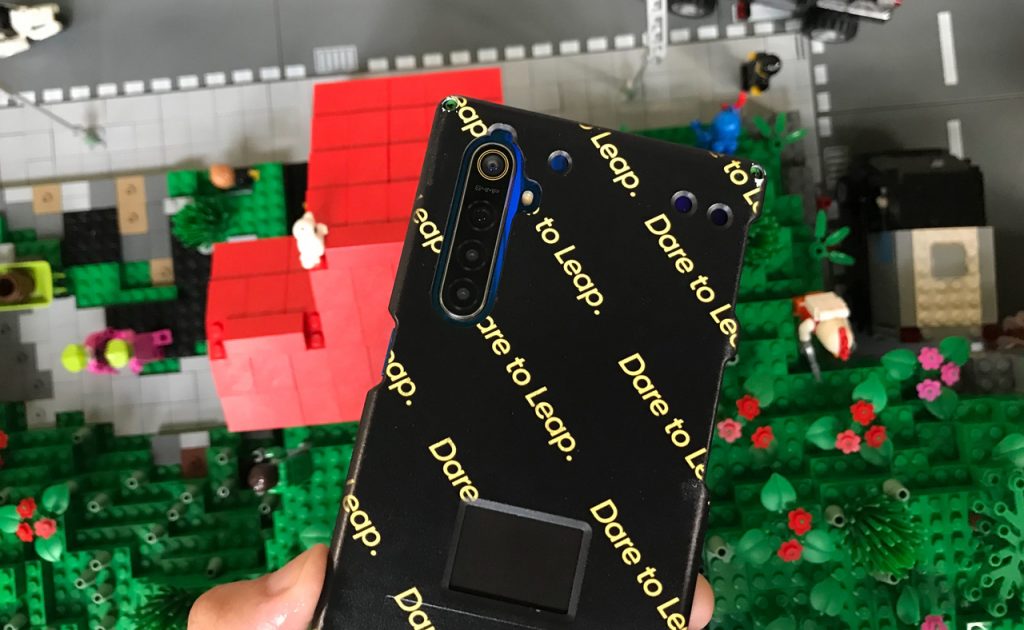 Realme Pamerkan Smartphone dengan Kamera Belakang 64MP di Indonesia ...