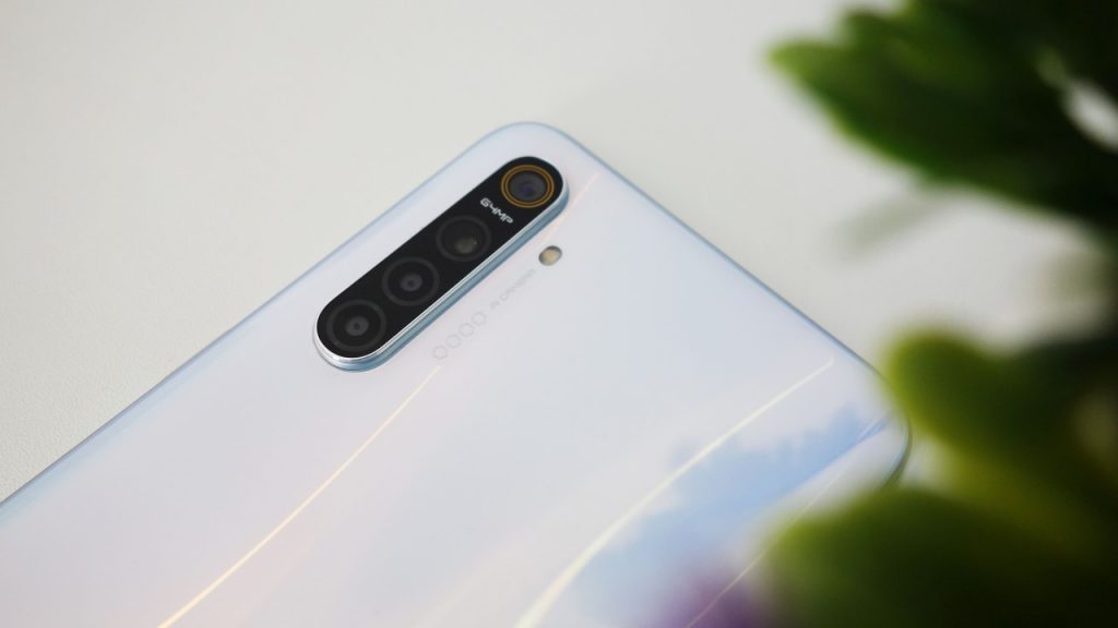 realme XT - Smartphone Quad Camera 64MP yang Bertenaga | Gadgetren
