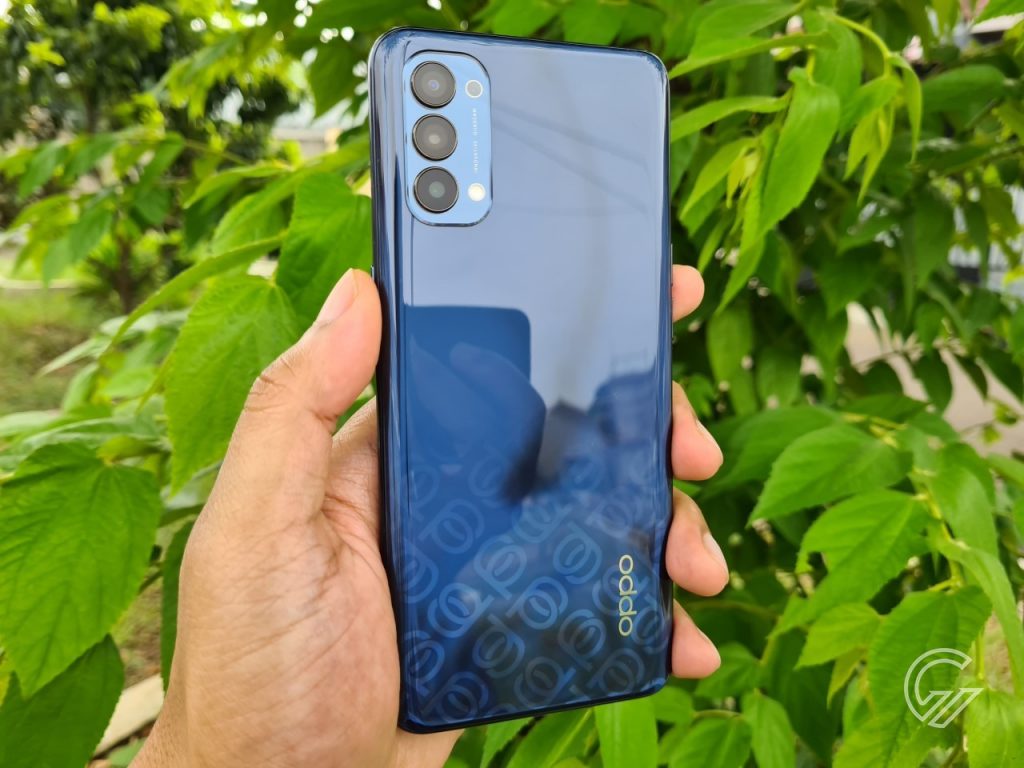 Antara OPPO Reno4 Vs Reno4 Pro - Apa Yang Membedakannya? | Gadgetren