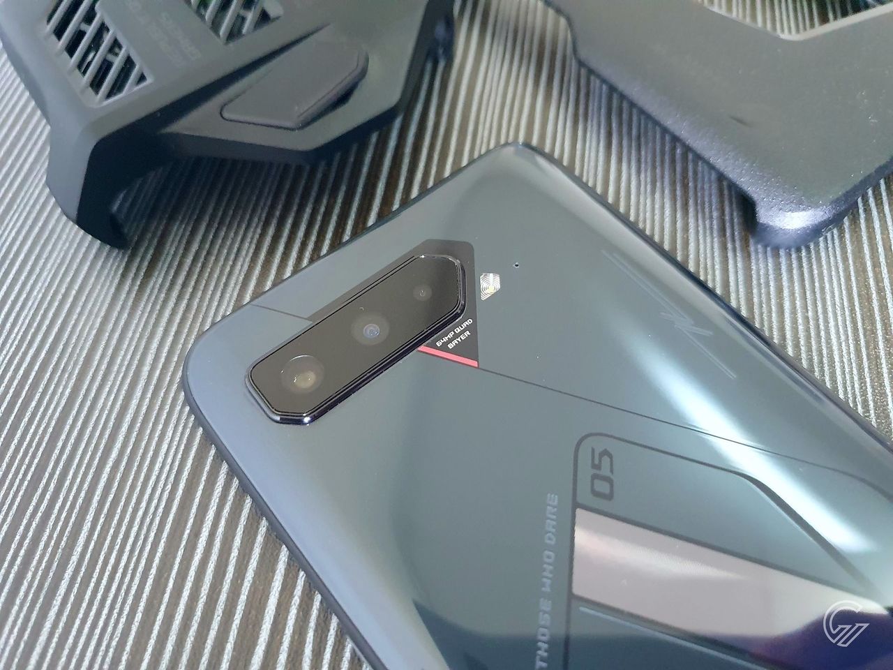 Review ASUS ROG Phone 5s Pro – Makin Ngebut, Main 144Hz Lancar Jaya
