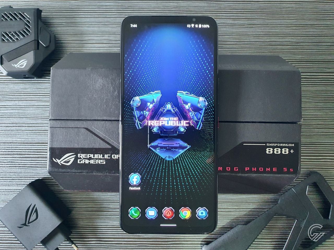 Review ASUS ROG Phone 5s Pro – Makin Ngebut, Main 144Hz Lancar Jaya