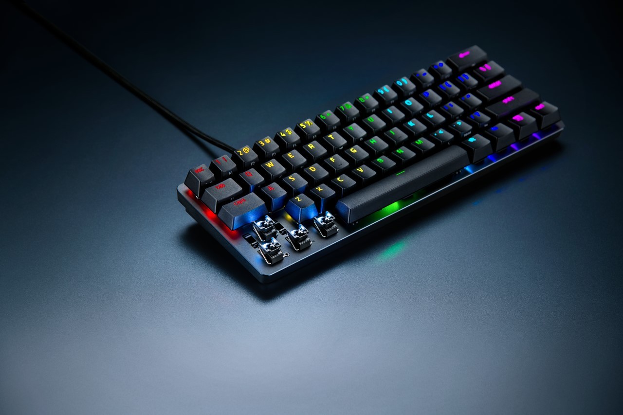 Tampil Ringkas, Razer Hadirkan Keyboard Huntsman Mini dengan Switch Analog