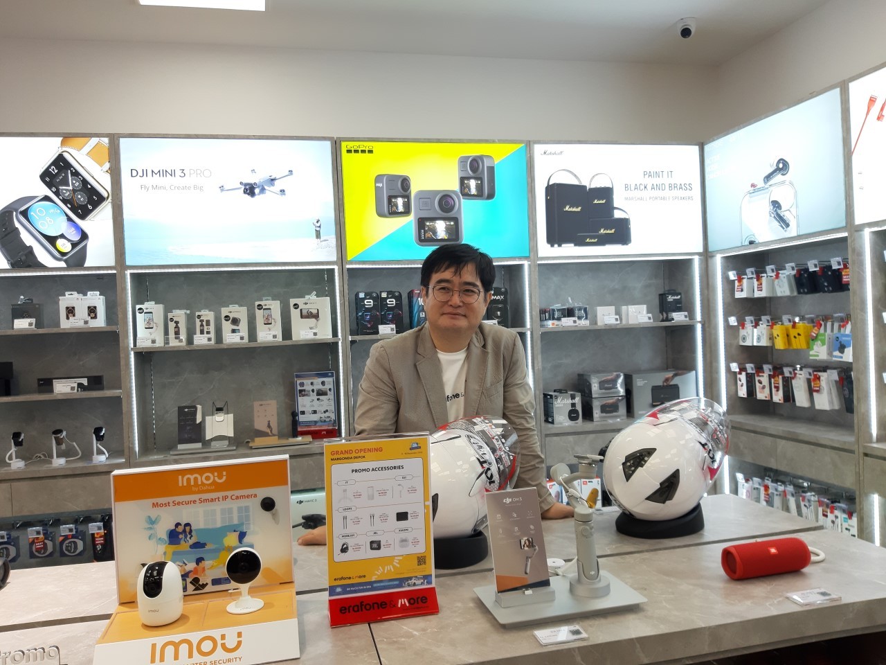 Lebih Lengkap, Toko Erafone & More di Depok Resmi Dibuka Dengan Ragam ...