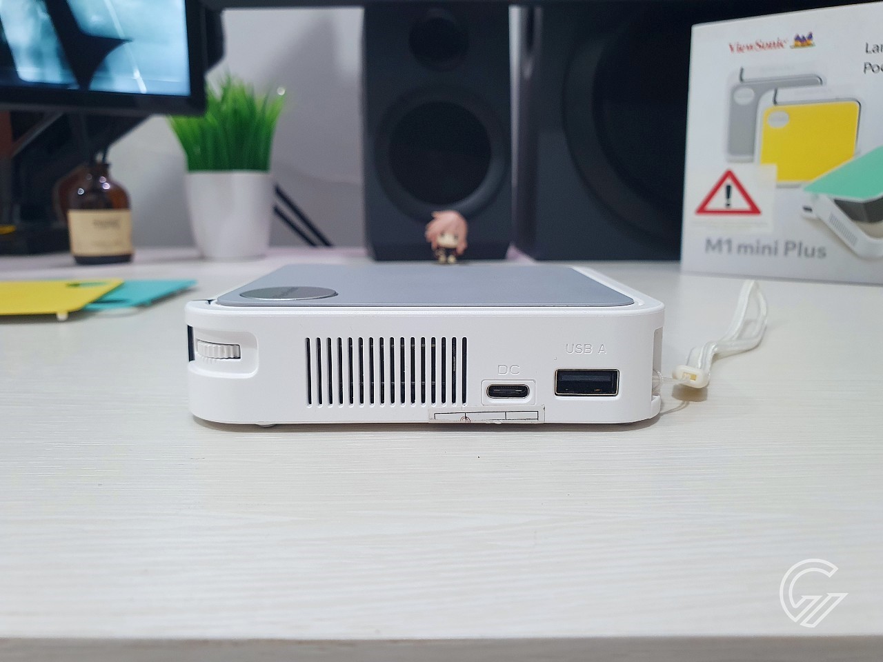 Review ViewSonic M1 mini Plus – Proyektor Mungil Bikin Nonton Film ...