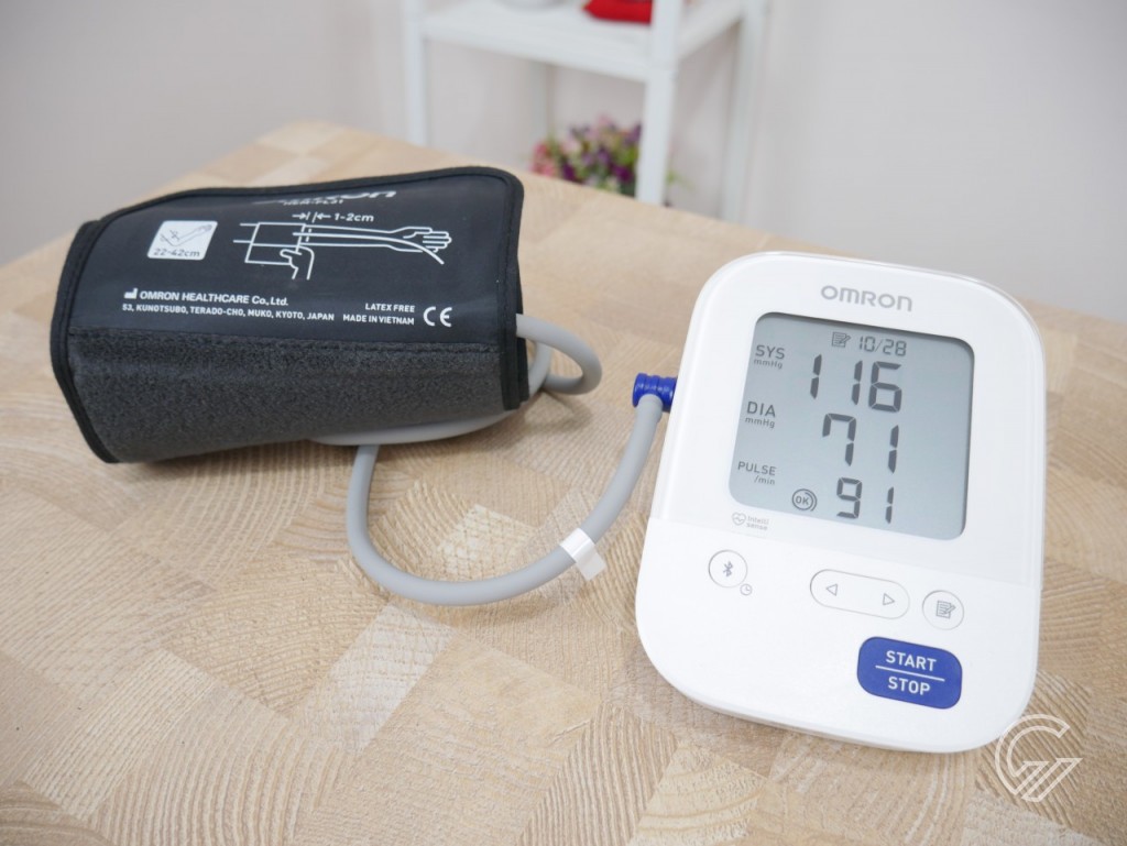 Review OMRON HEM-7156T – Cek Tekanan Darah dengan Lebih Pintar dan Asik