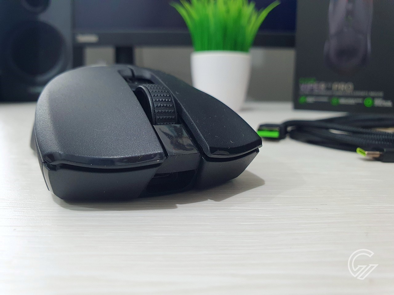 Review Razer Viper V2 Pro – Sangat Ringan Serasa Ga Pegang Mouse