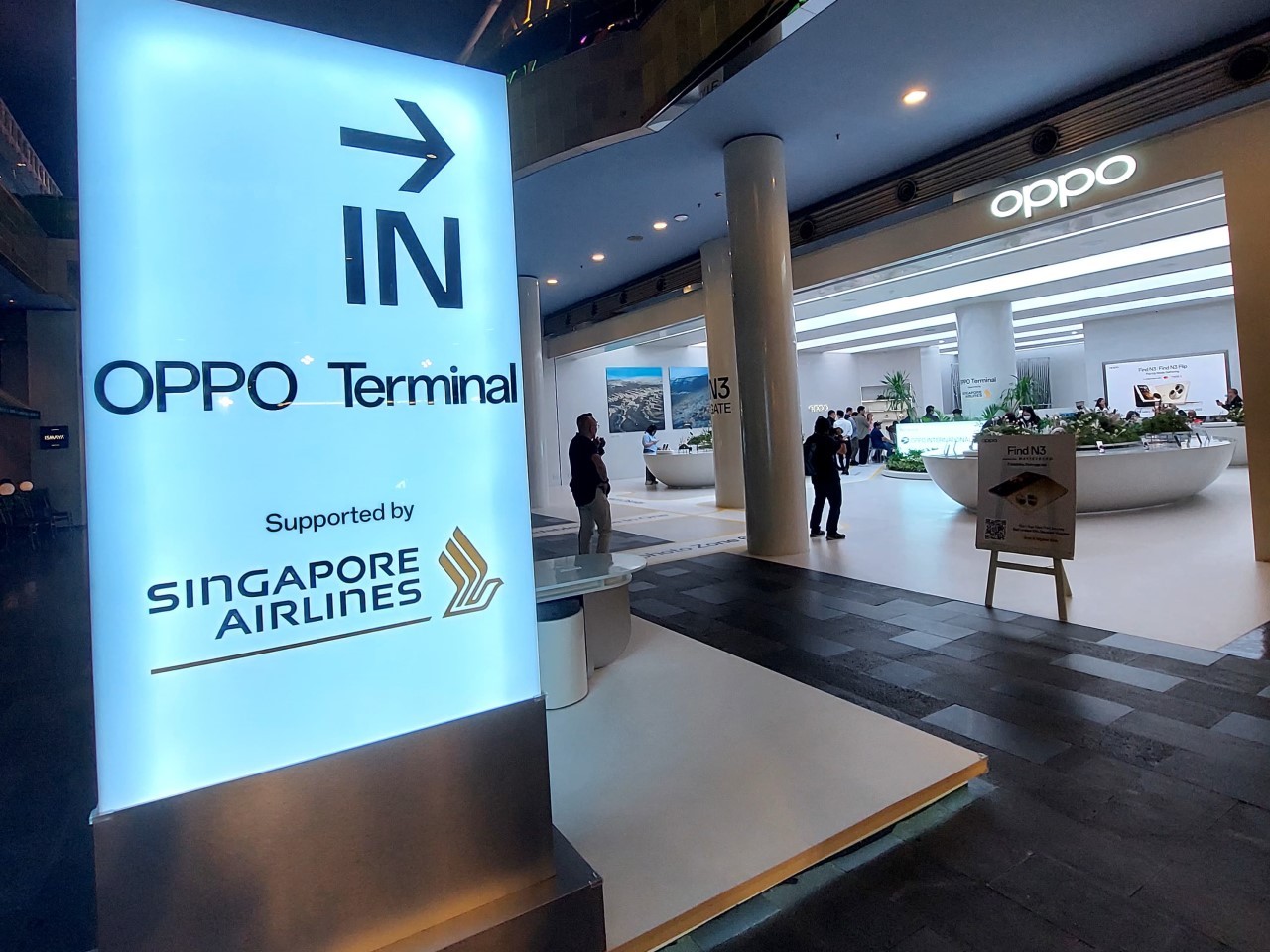 OPPO Hadirkan Pop Up Store Bertema Bandara untuk Perkenalkan Find N3 Series