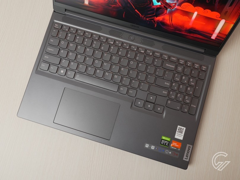 Review Lenovo Legion Slim 5 16APH8 – Laptop Gaming Ngebut Tapi Adem