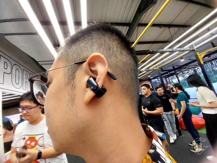 Hands On Bose Ultra Open Earbuds, Bentuknya Unik